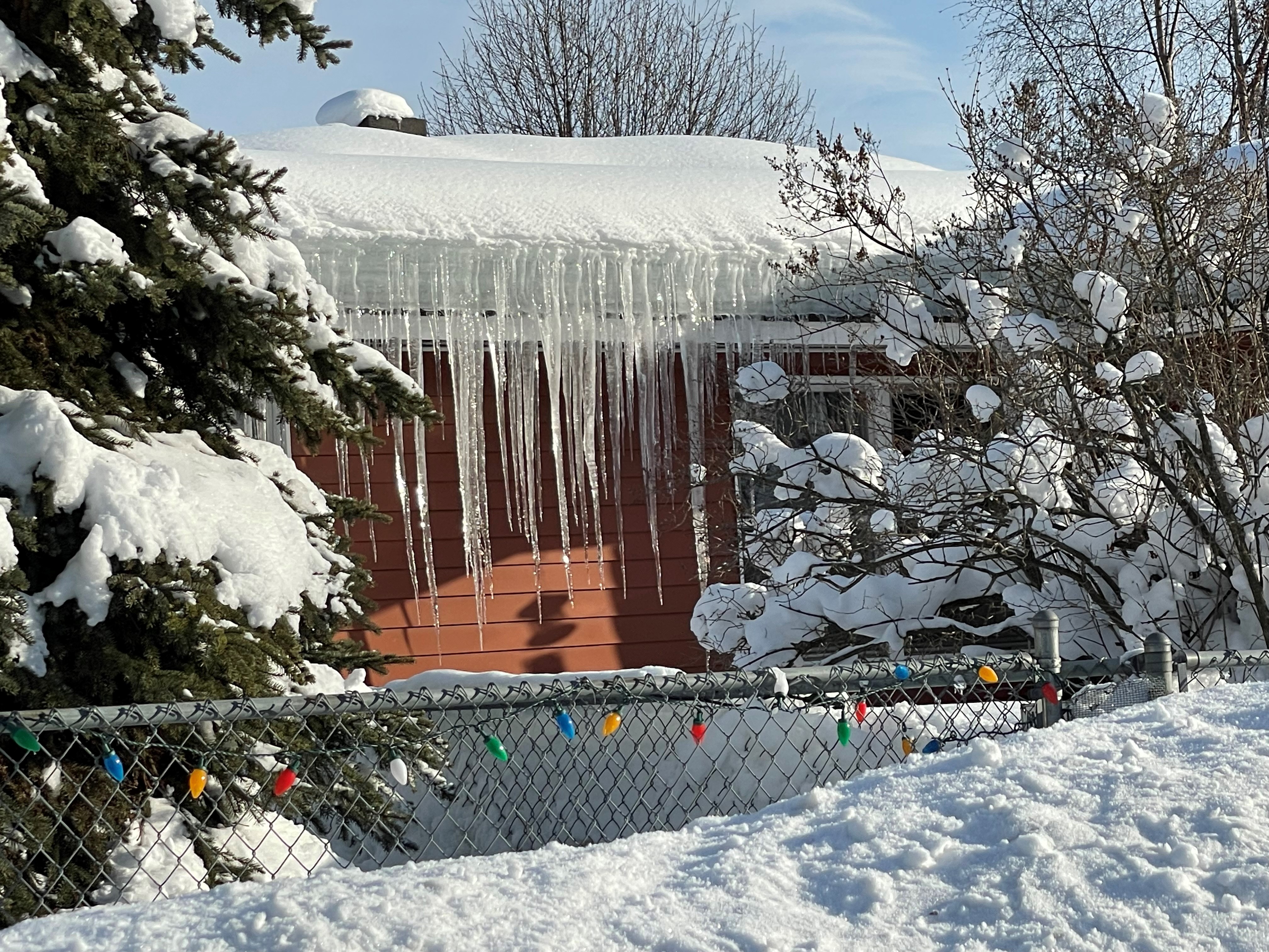 Alaska Housing Finance Corporation :: Protecting Your Home From Ice Dams